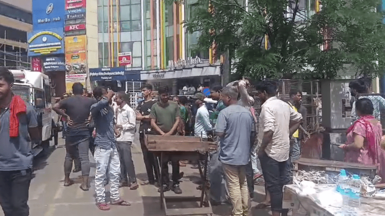 Street hawkers seek redesign of Khyndailad vending zone - The ...